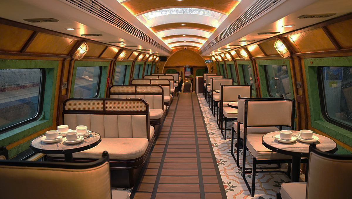 Photo Gallery - The Hanoi Train