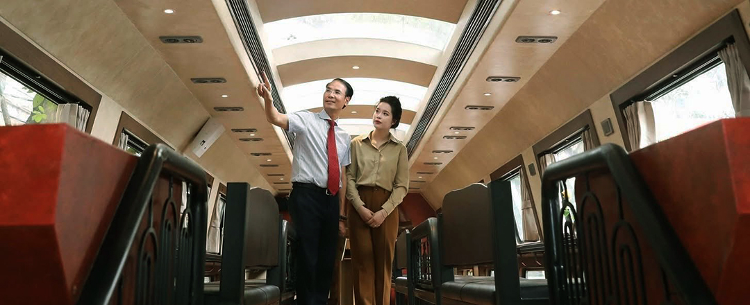 The Hanoi Train - The Train Ride into History of Hanoi